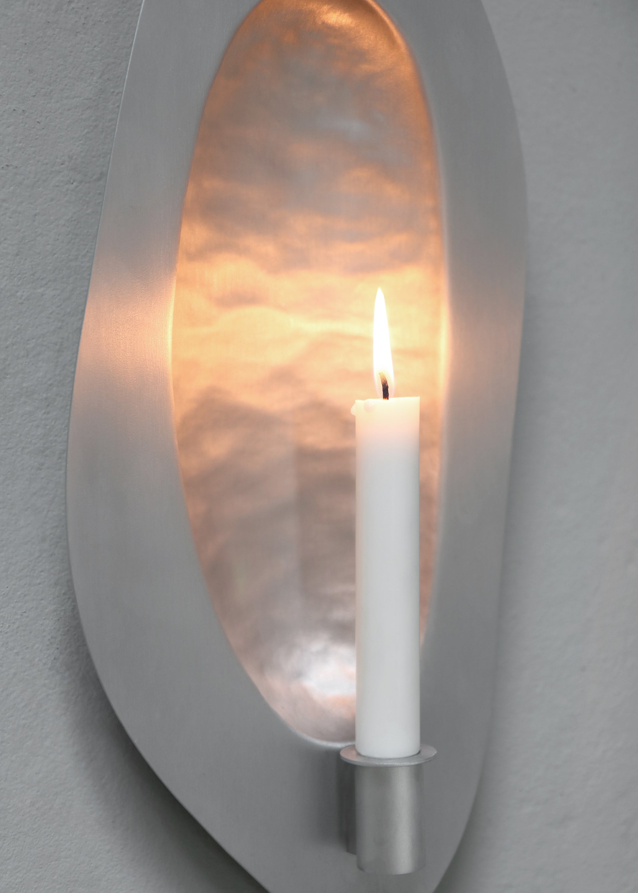 "Reflecting Flame I - ed.VIII" by Christian+Jade – Studio Oliver Gustav